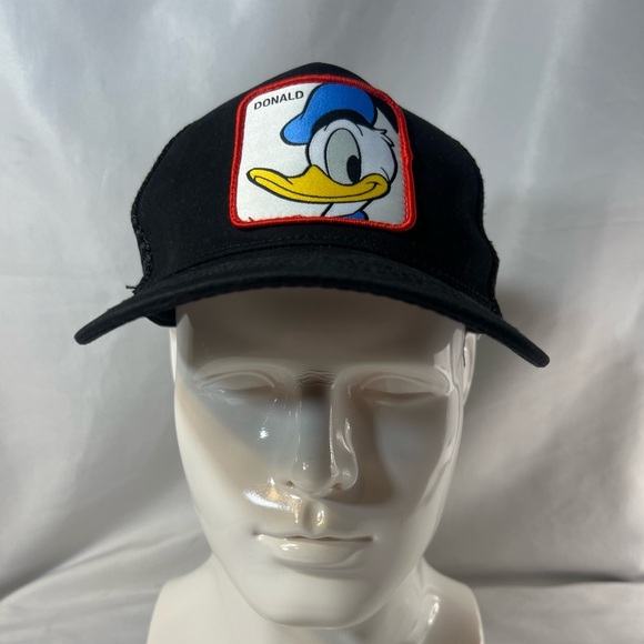 Warner Bros. | Accessories | Looney Tunes Collabs Donald Duck Black ...